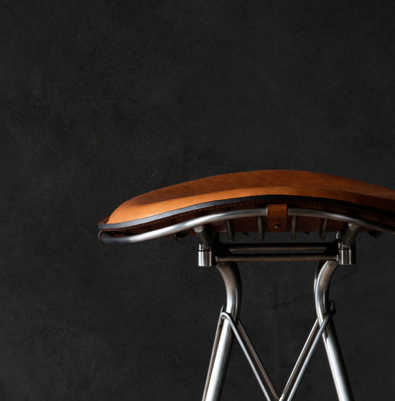 Wire bar stool low - Studio Kvänum Oslo AS